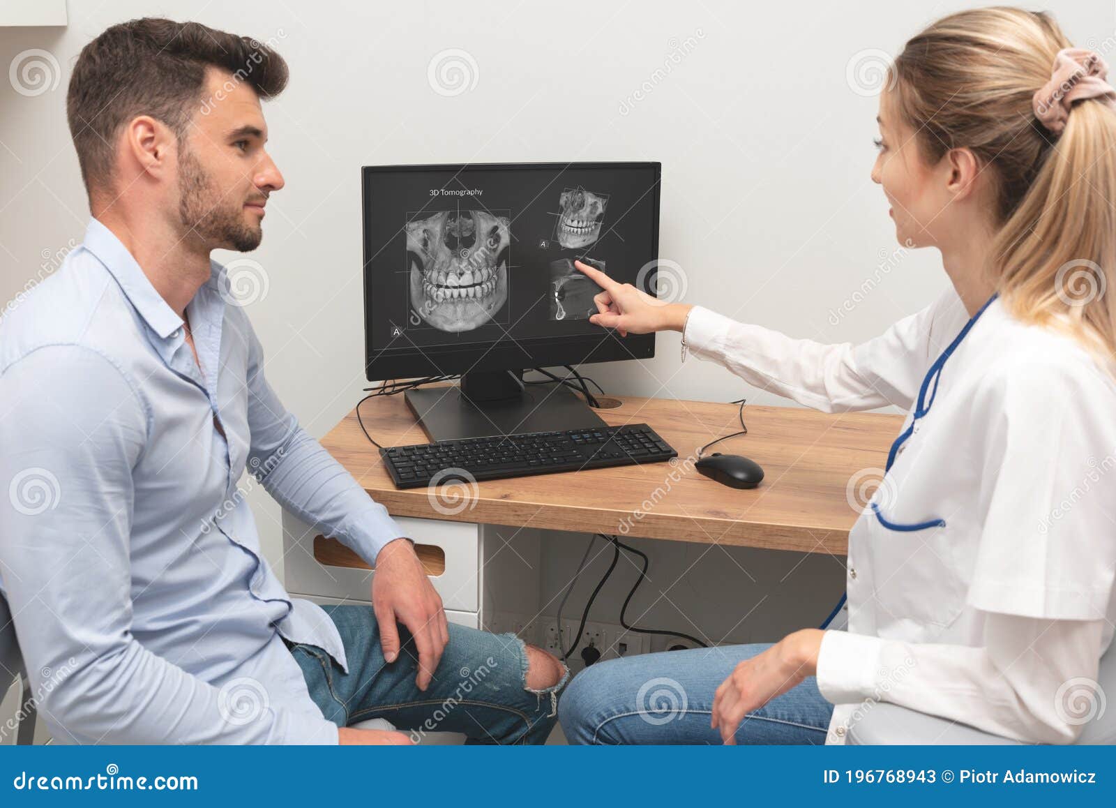 Computer Diagnostics Dental Tomography Stock Image - Image of person ...