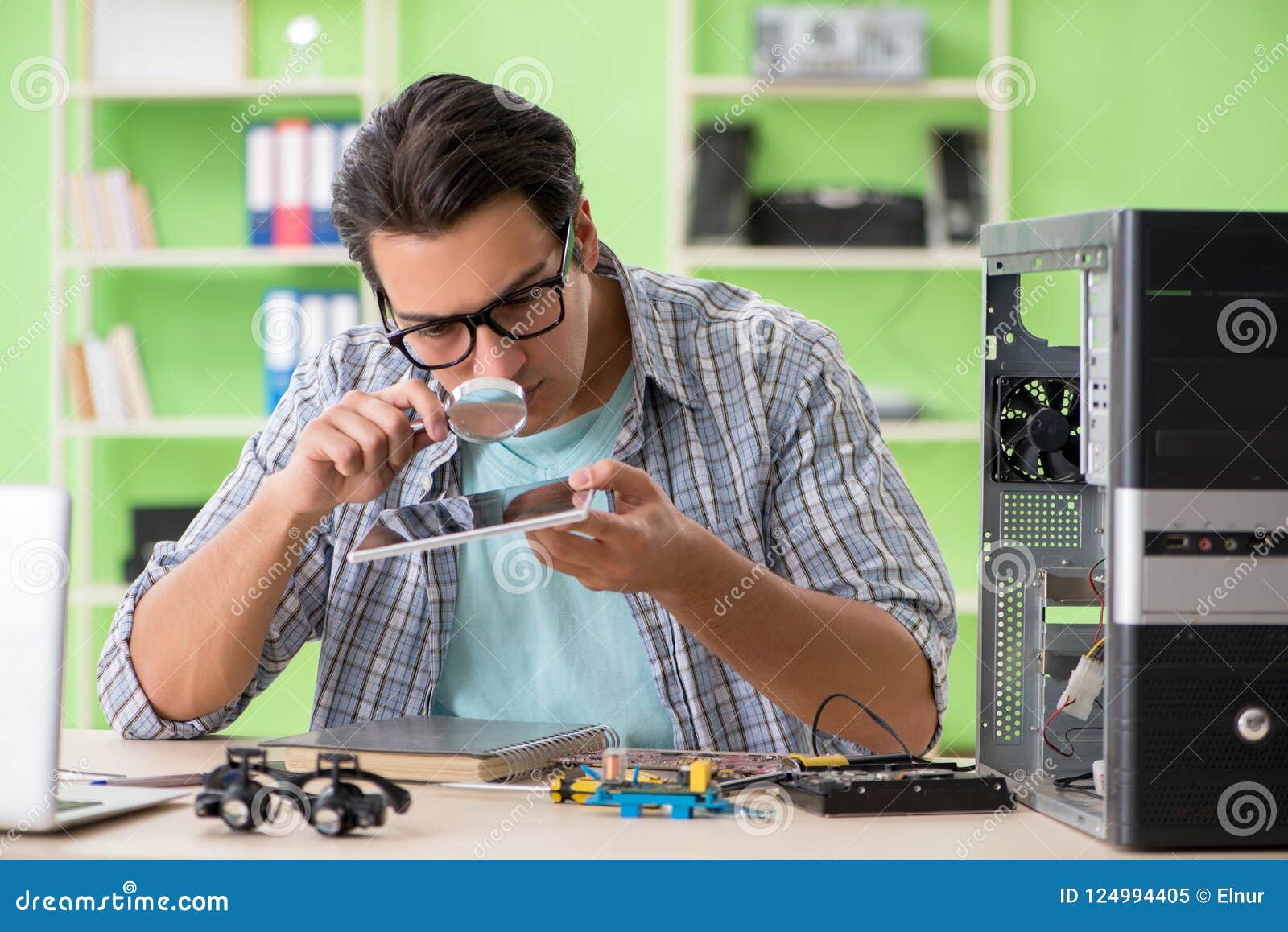 The Computer Engineer Repairing Broken Desktop Stock Image - Image of ...