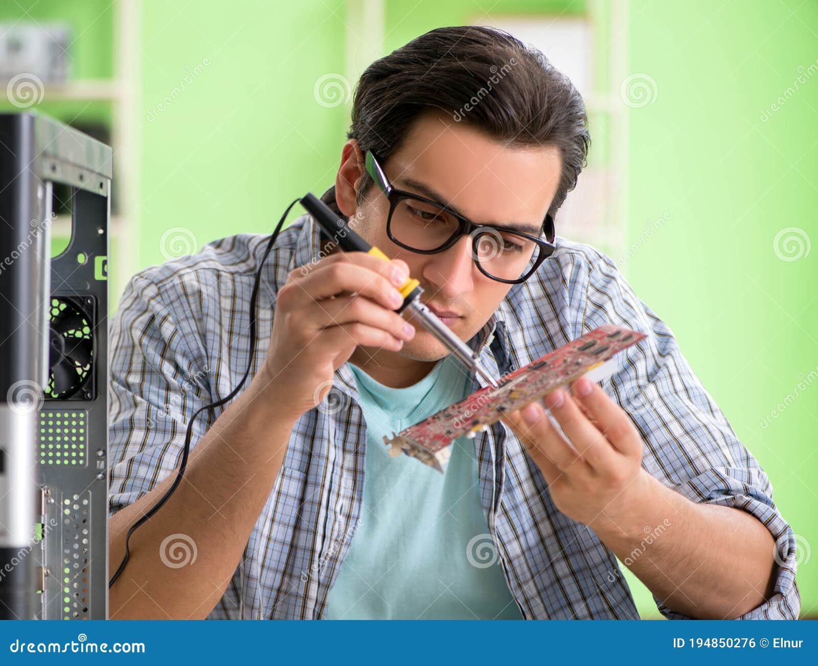 Computer Engineer Repairing Broken Desktop Stock Photo - Image of ...