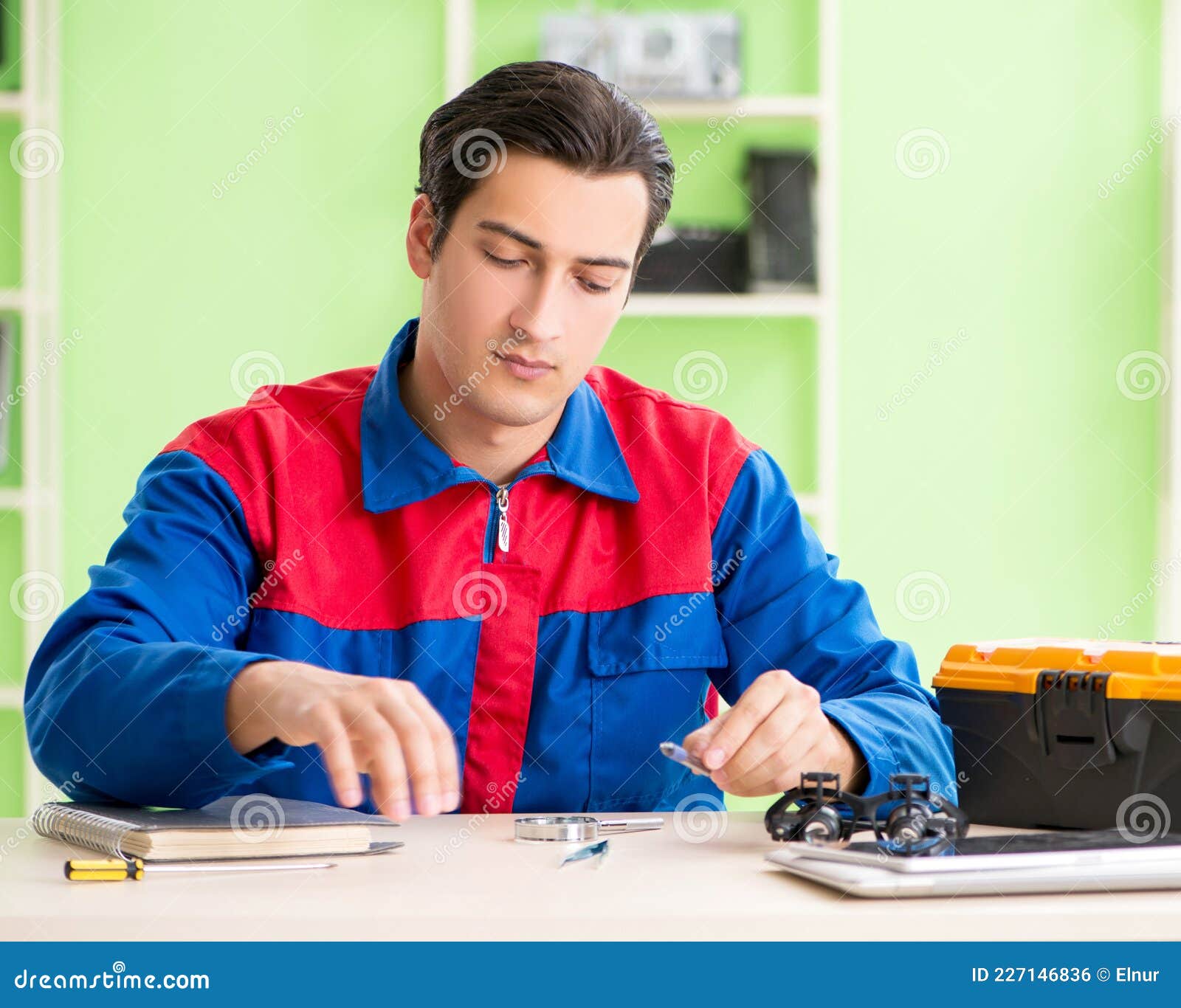 Computer Engineer Repairing Broken Desktop Stock Photo - Image of ...