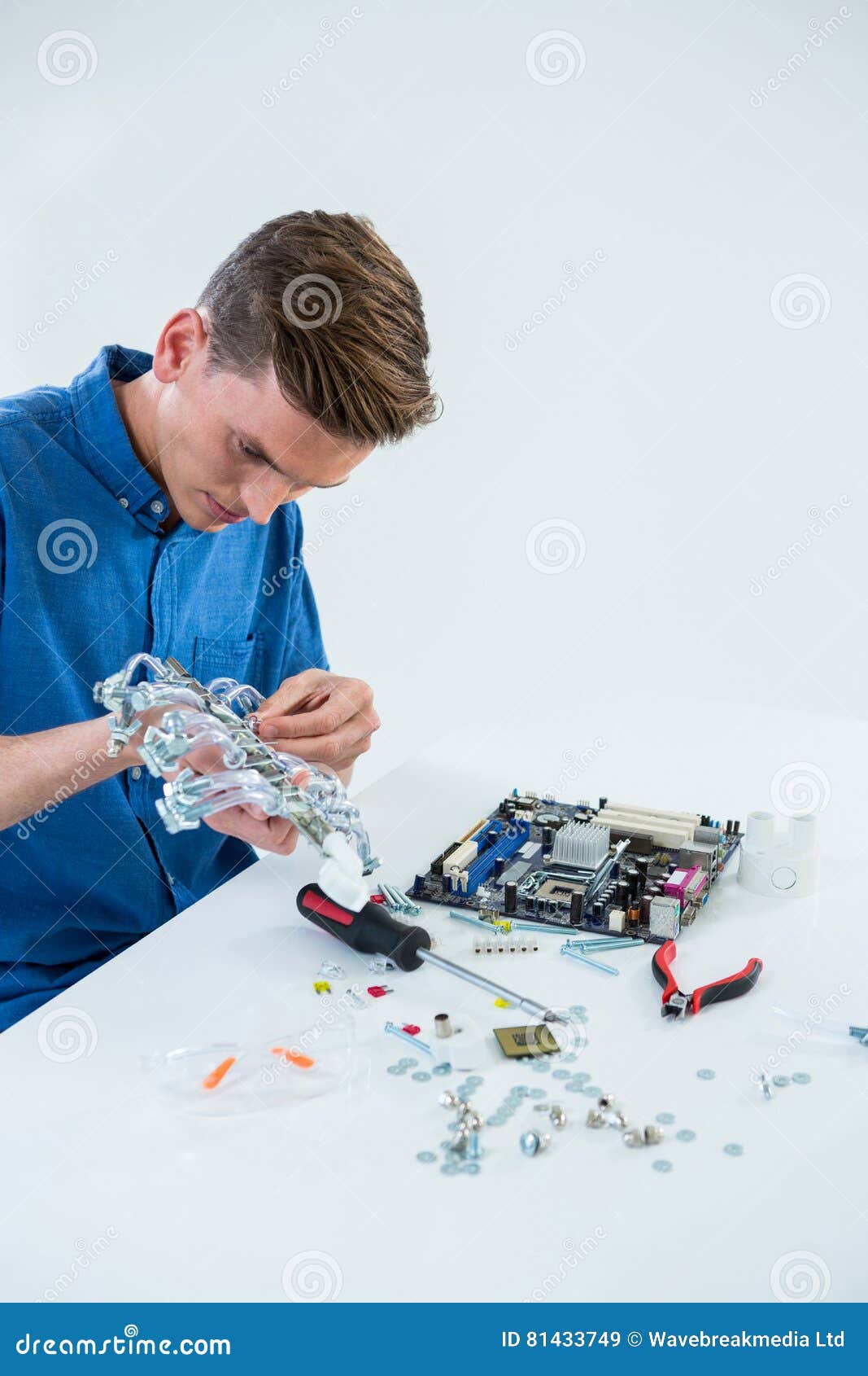 Computer Engineer Repairing Computer Motherboard Stock Image - Image of ...