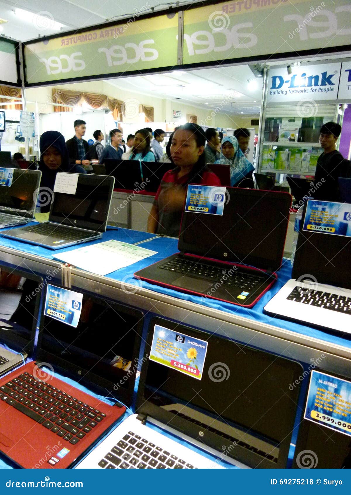 Computer exhibition editorial stock photo. Image of java - 69275218