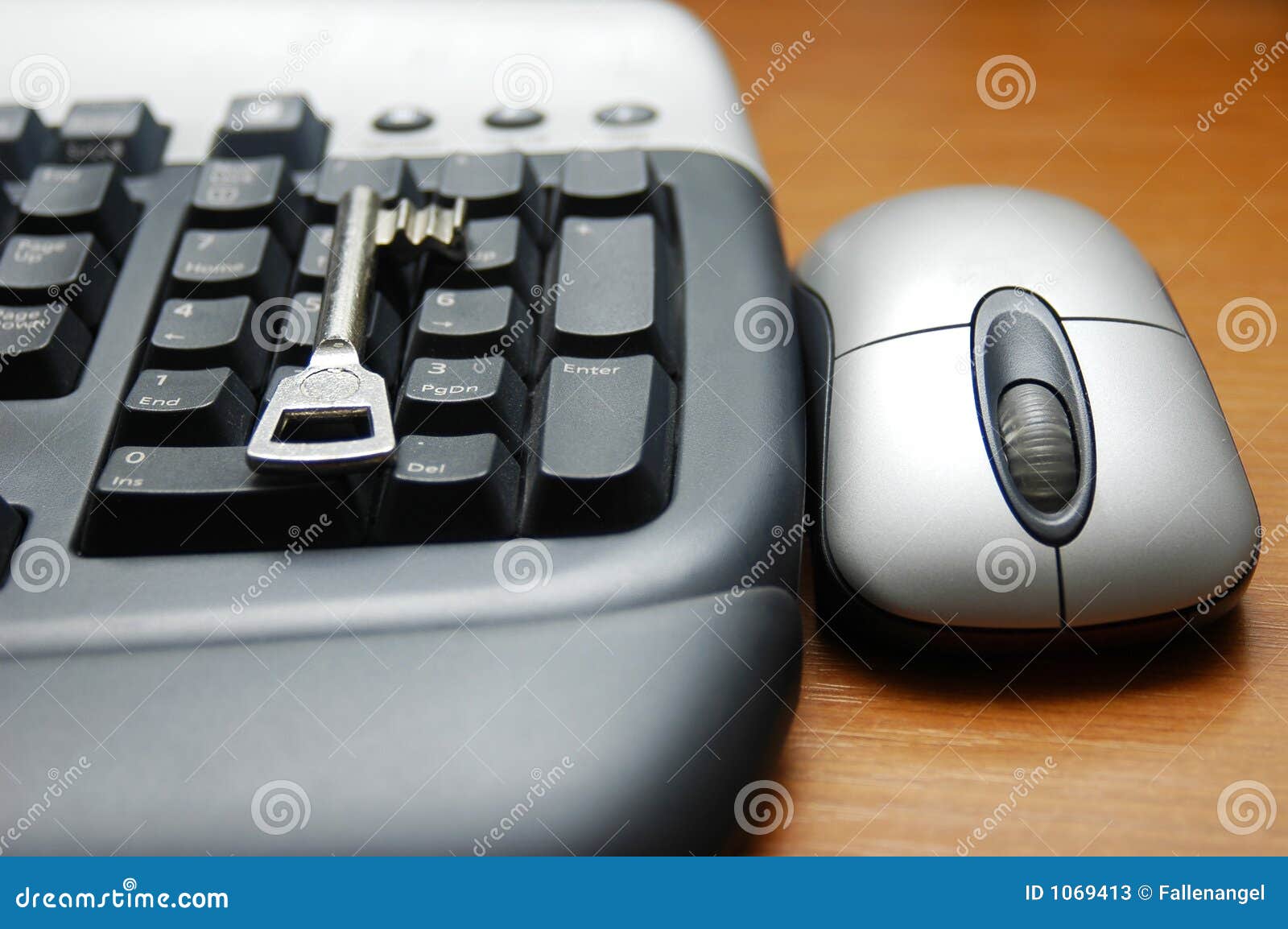 Computer keyboar and mouse stock image. Image of electronic - 1069413