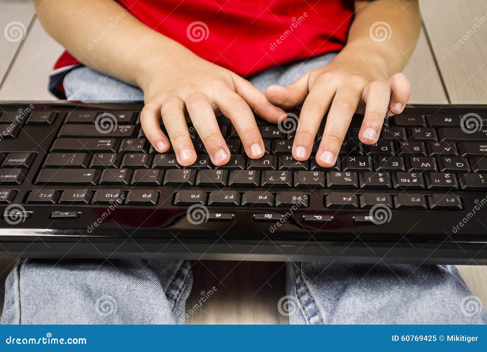 Computer keyboard editorial image. Image of sitting, keyboard - 60769425