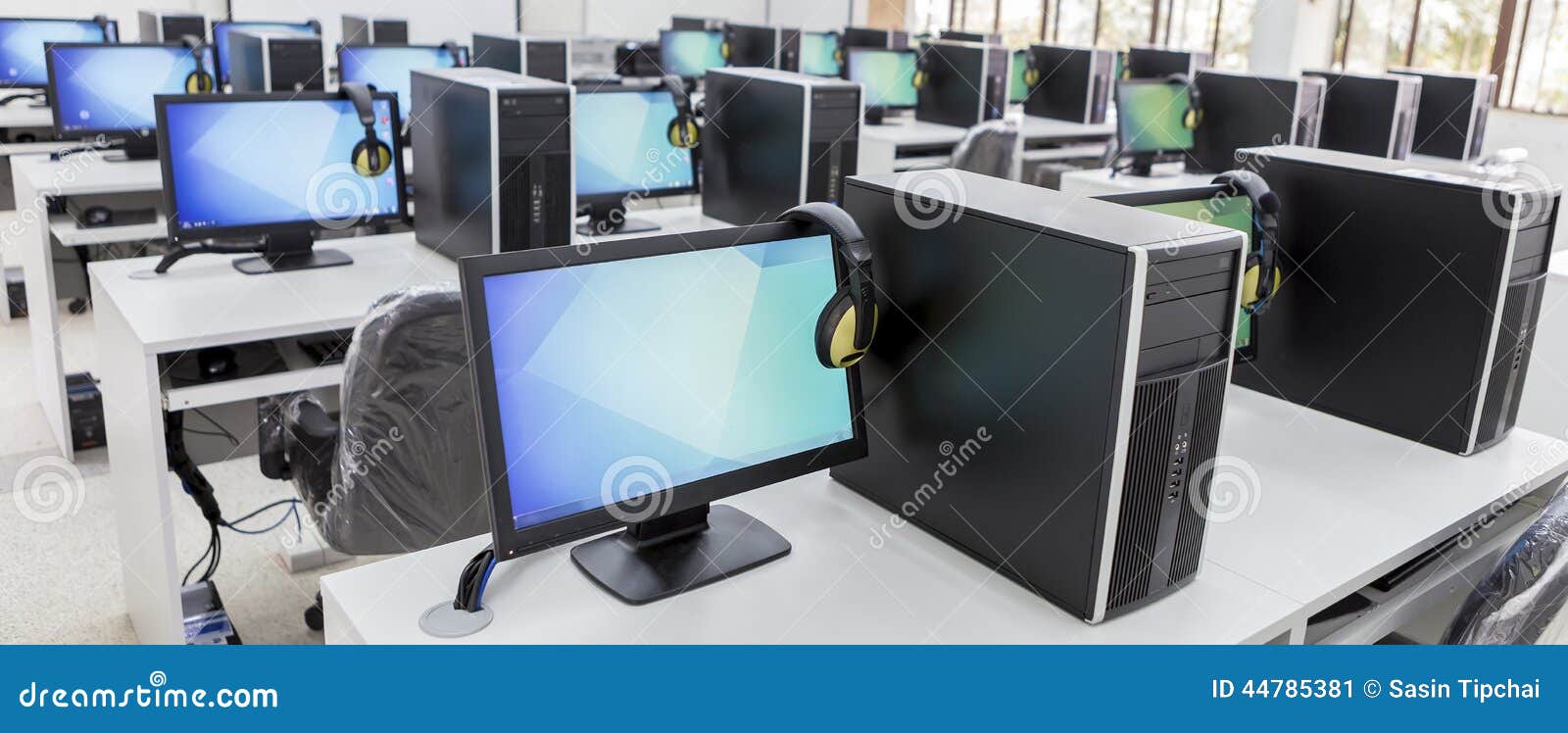Computer Lab stock image. Image of horizontal, dark, class - 44785381
