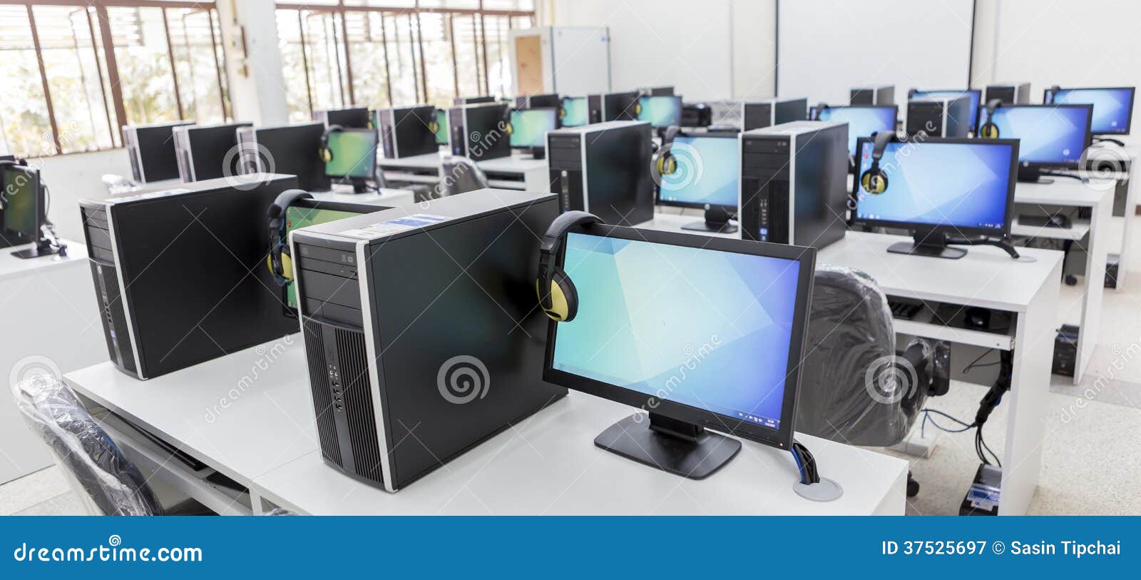 Computer-Labor stockbild. Bild von computer, labor, tastatur - 37525697