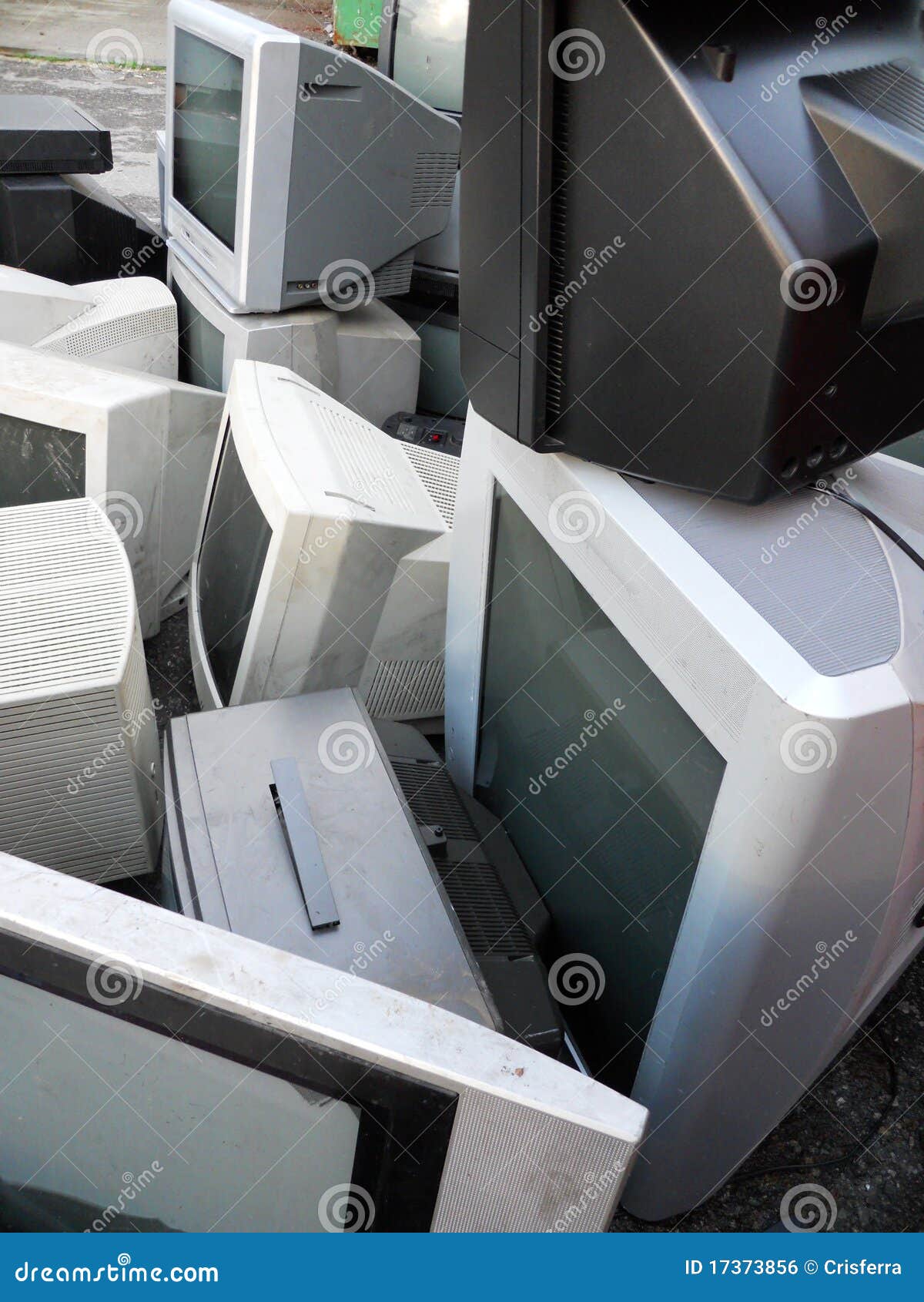 Computer landfill stock photo. Image of home, industry - 17373856