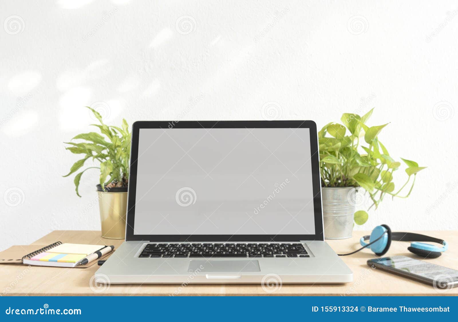 Computer Laptop Blank Screen for Mockup Creative Design Technology ...