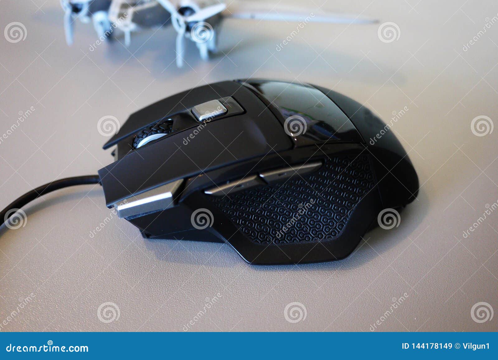 Computer Mouse for Gamers, Can Be Used in Games and on a Personal ...