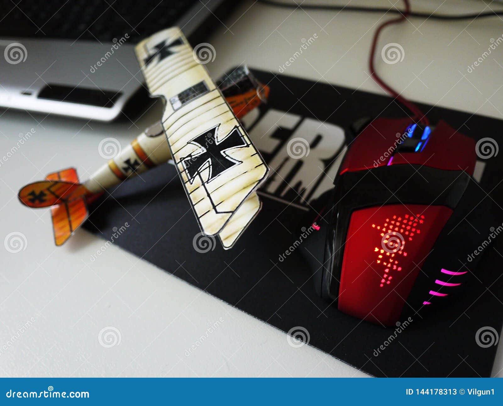 Computer Mouse for Gamers, Can Be Used in Games and on a Personal ...