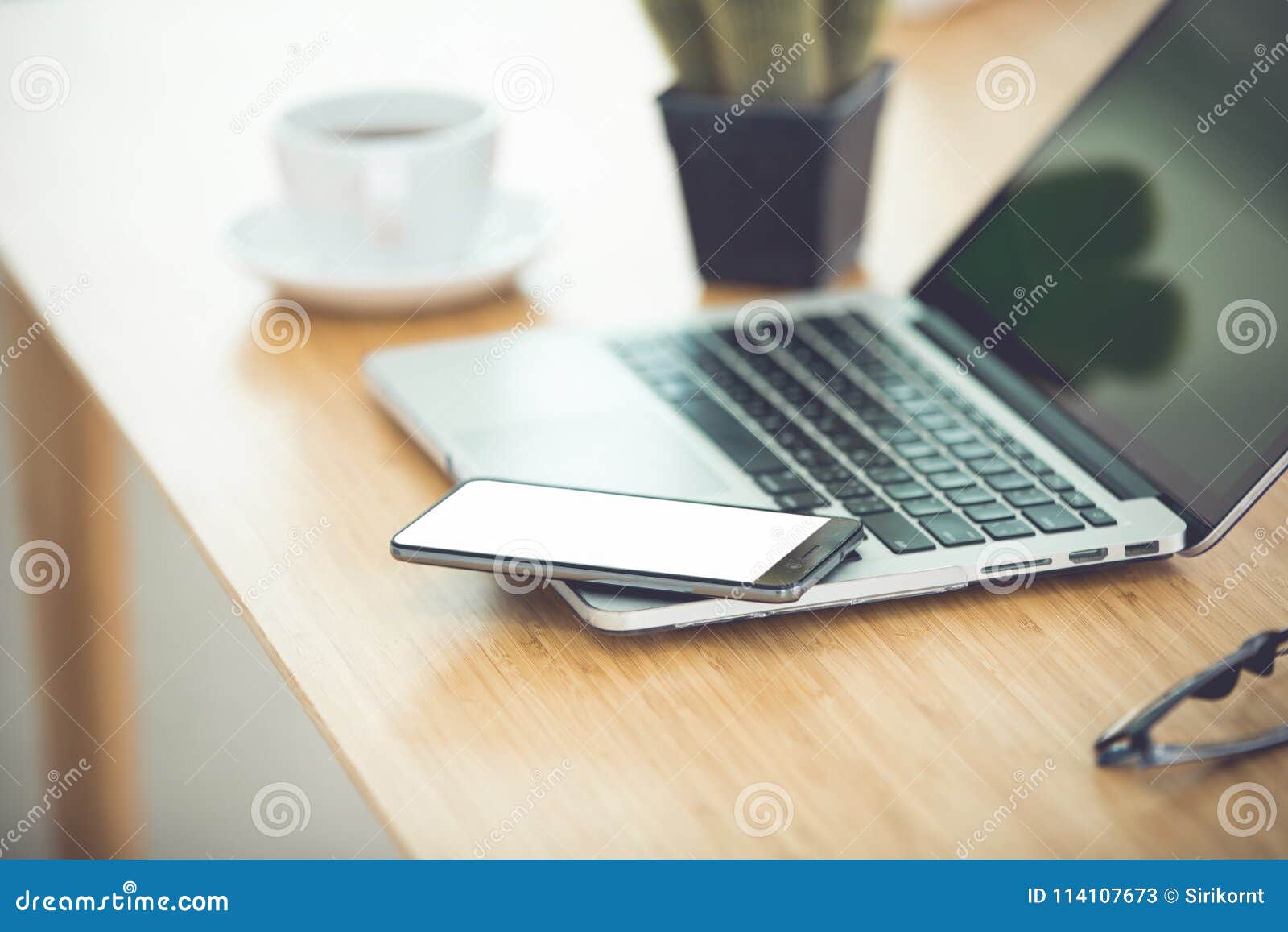 Computer Peripherals & Laptop Accessories Stock Image - Image of ... Computer Peripherals & Laptop Accessories Stock Image - Image of ...
