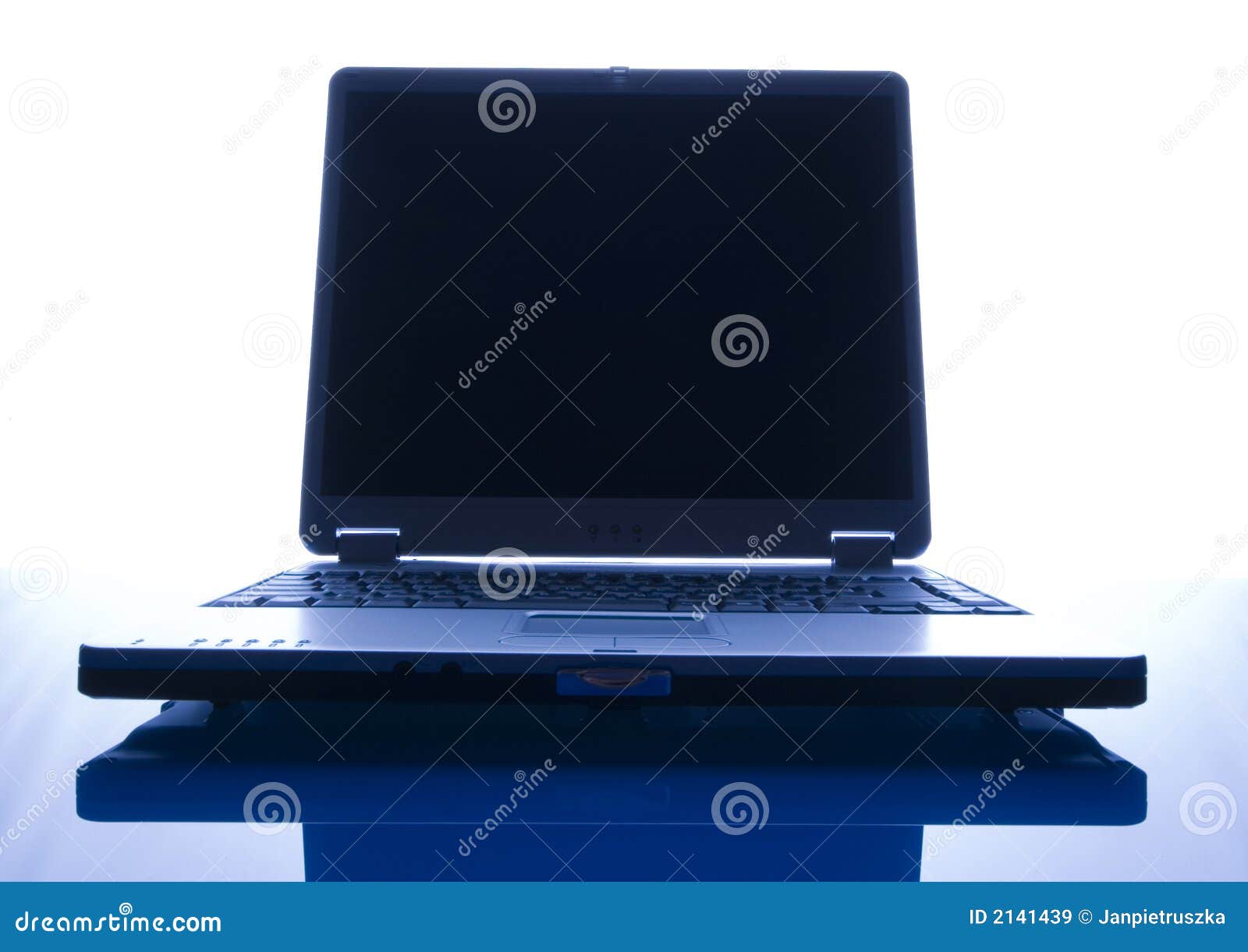 Computer portatile immagine stock. Immagine di ufficio - 2141439