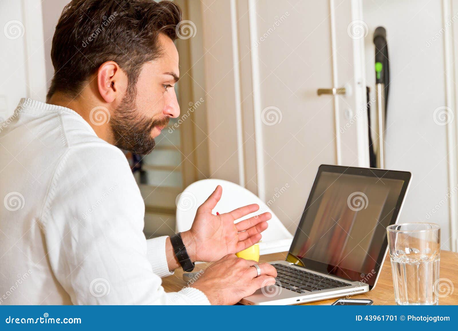 Computer problem stock image. Image of broken, frustrated - 43961701