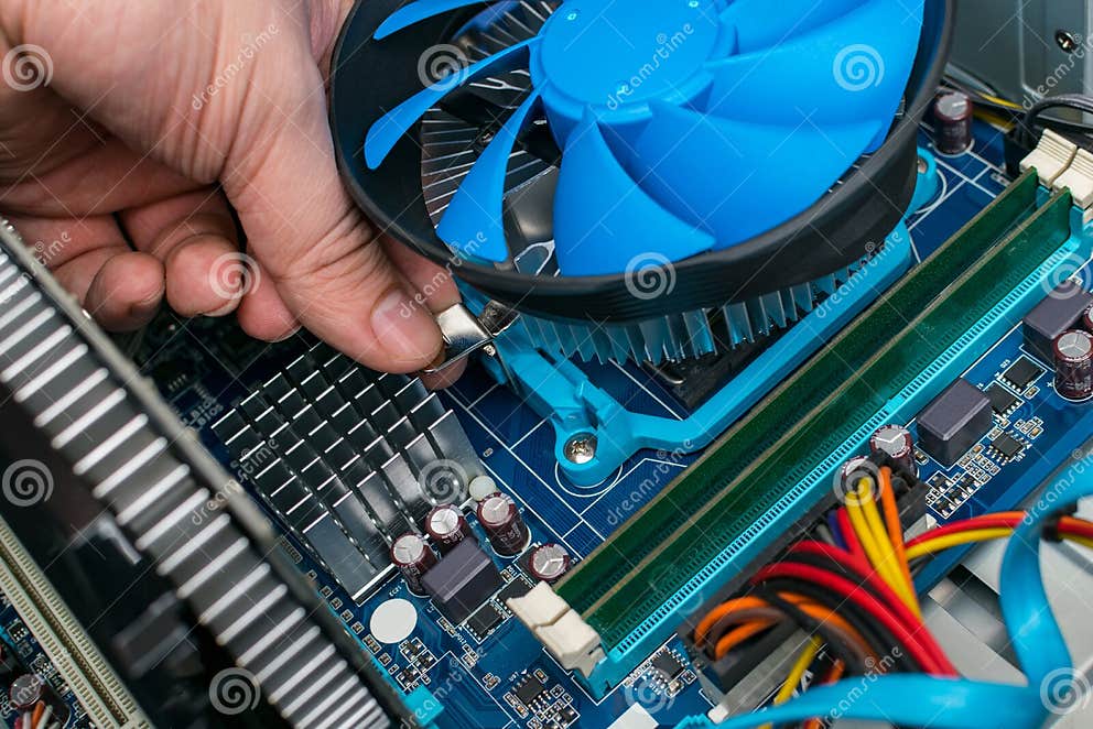 Computer Repair, Replacement of the Processor Cooling System ...