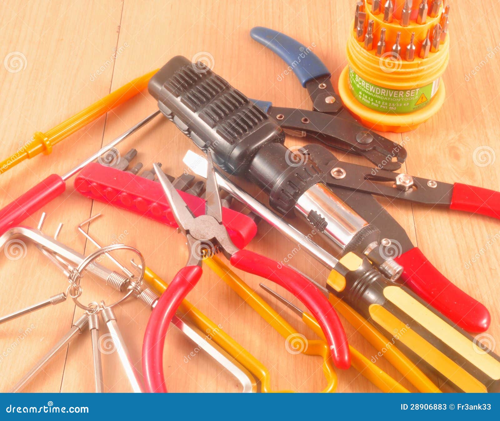COMPUTER REPAIR TOOLS stock image. Image of electric - 28906883