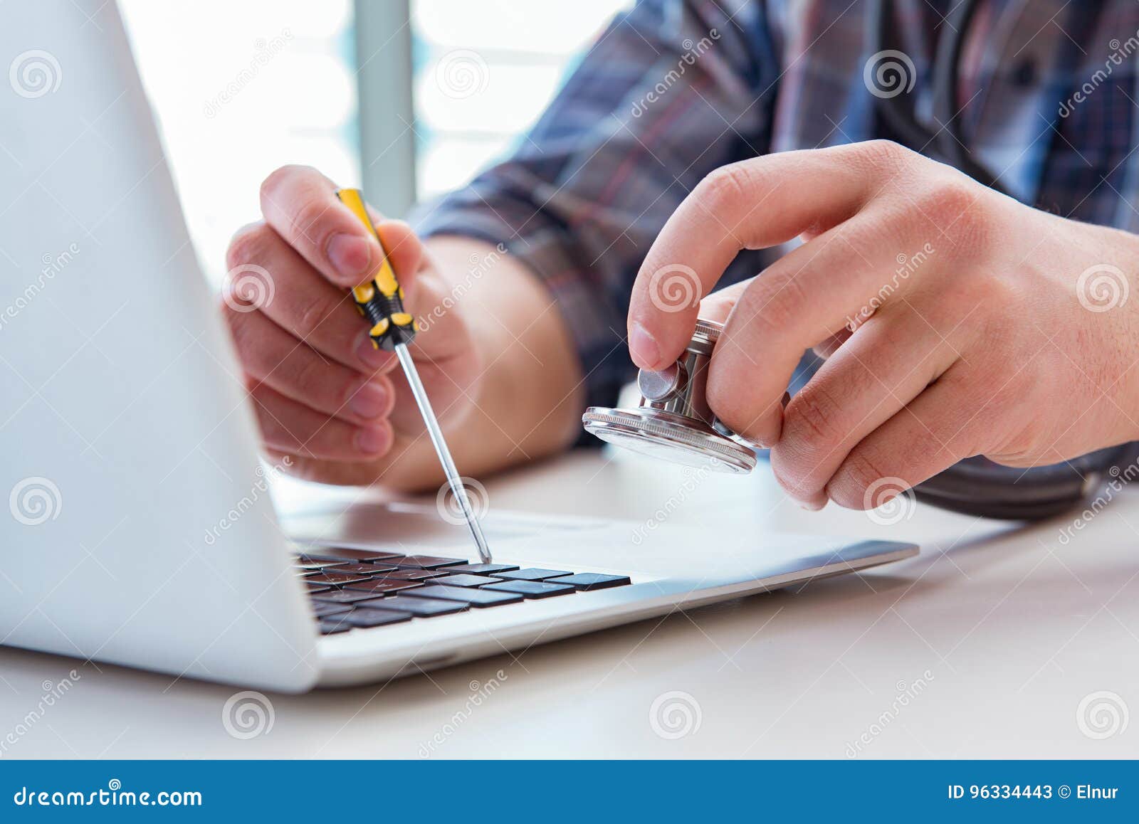 The Computer Repairman Repairing Computer Laptop Stock Image - Image of ...