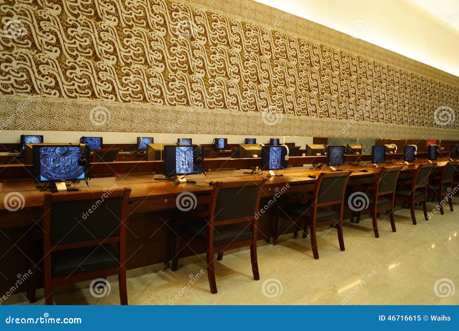 The Computer Room, in the Museum in Shenzhen Editorial Image - Image of ...