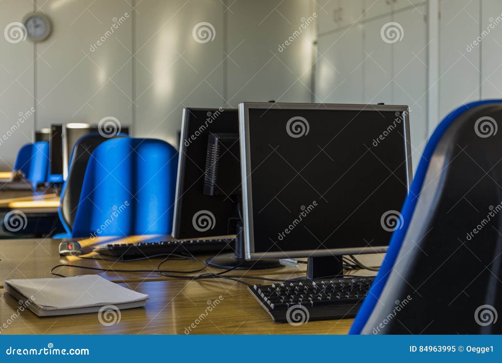 Computer room stock image. Image of shadow, office, elements - 84963995