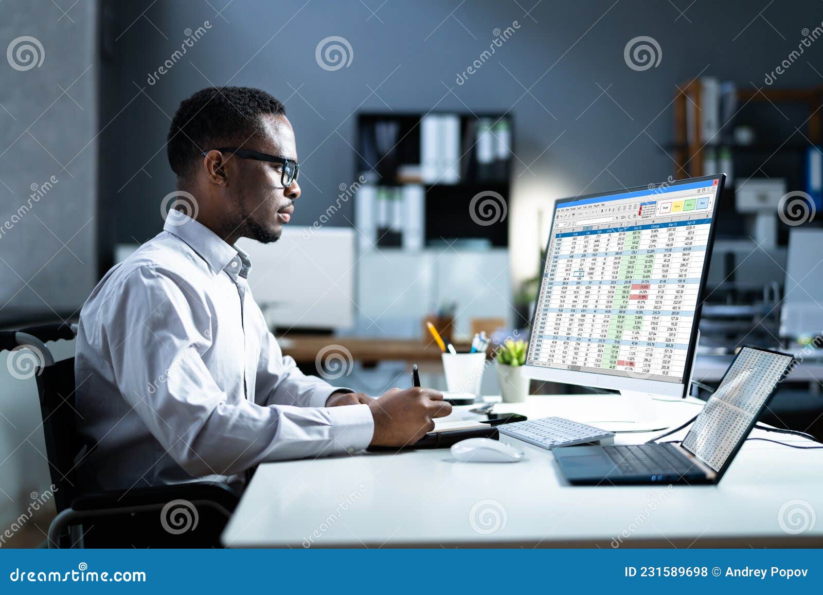 Computer Spreadsheet Analyst Employee Working Stock Photo - Image of ...