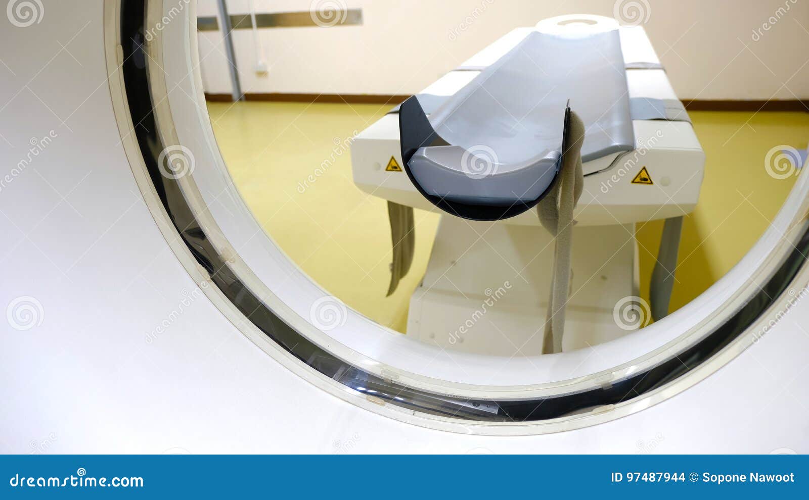 A Computer Tomography Machine Stock Photo - Image of diagnistic, scan ...
