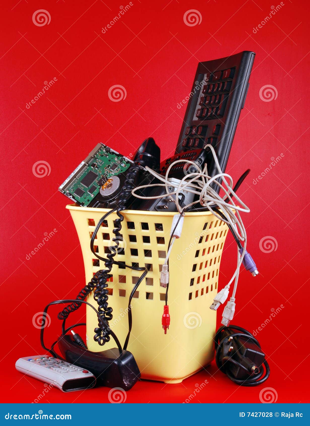Computer trash stock photo. Image of recycle, mouse, basket - 7427028
