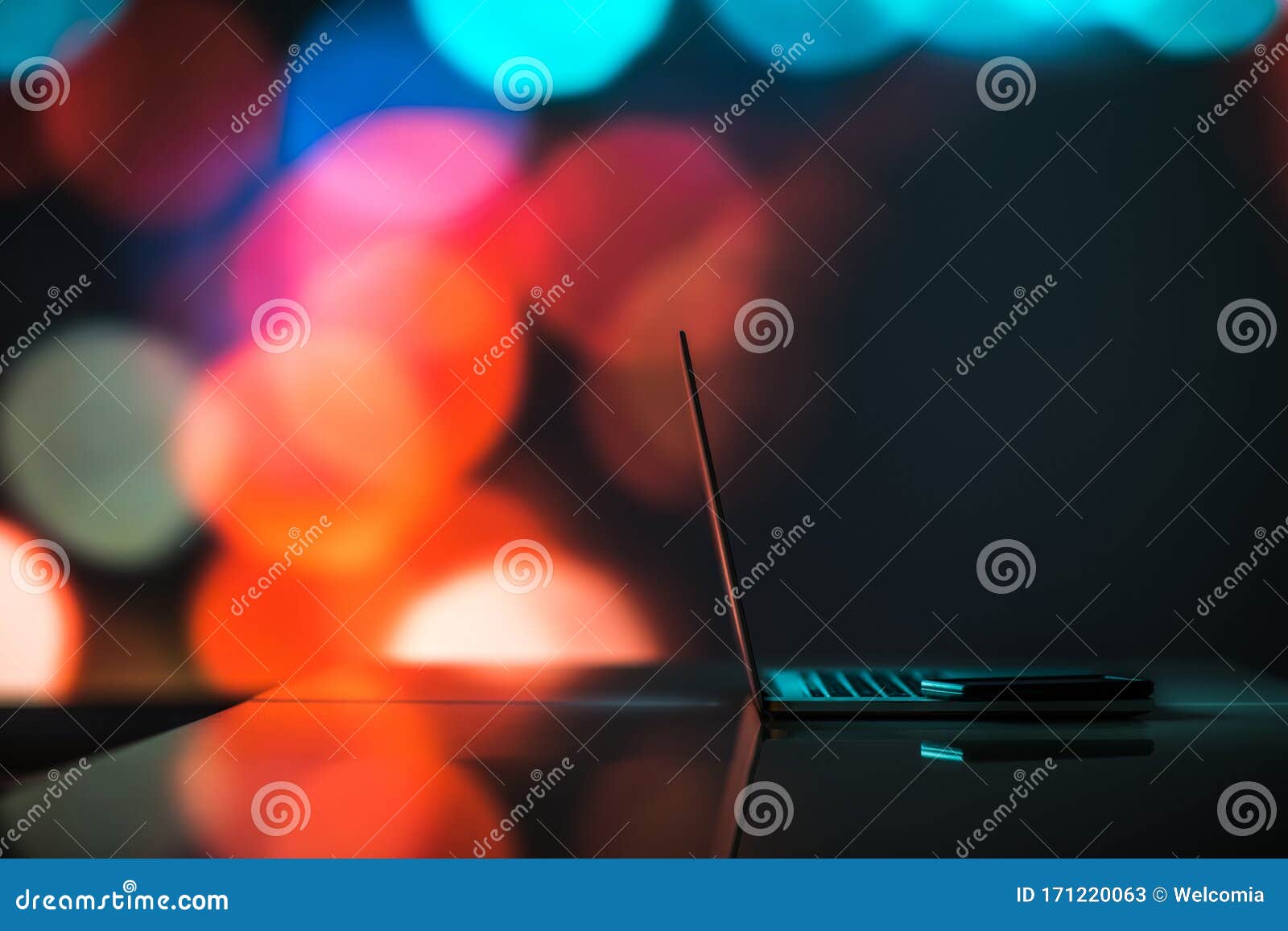 Computer Work Station stock image. Image of office, internet - 171220063