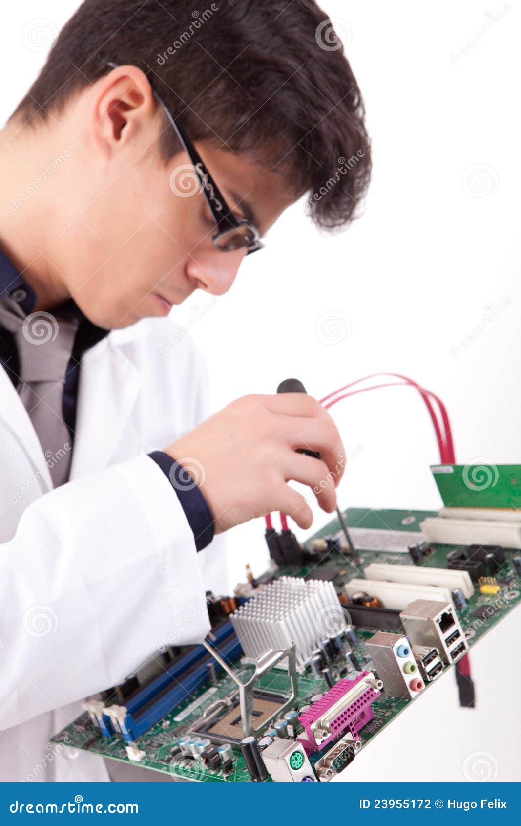 Computertechniker stockfoto. Bild von mann, überprüfen - 23955172