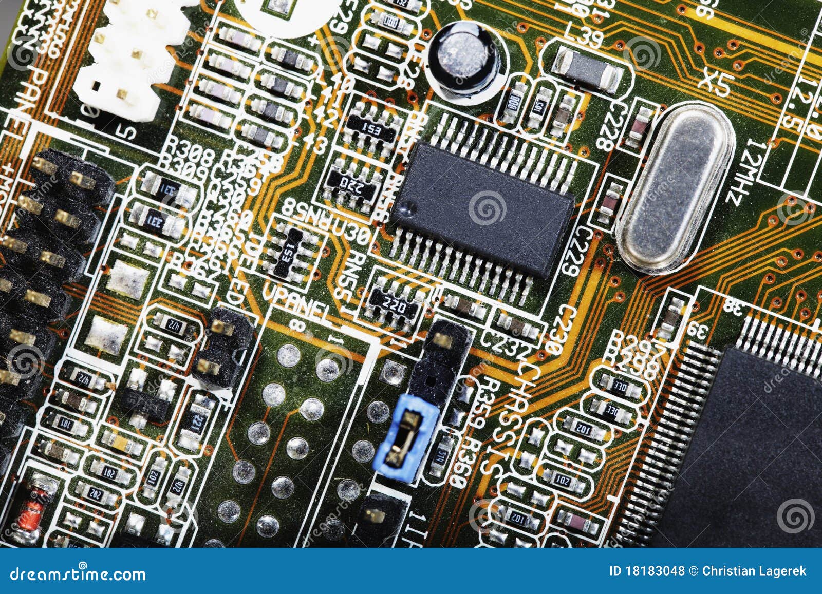 Computerteile und -chips stockfoto. Bild von rechnen - 18183048