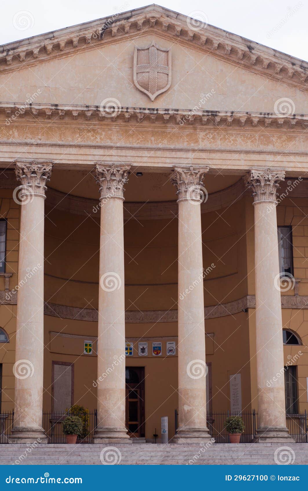 Comune di Verona stock photo. Image of facade, corinthian - 29627100