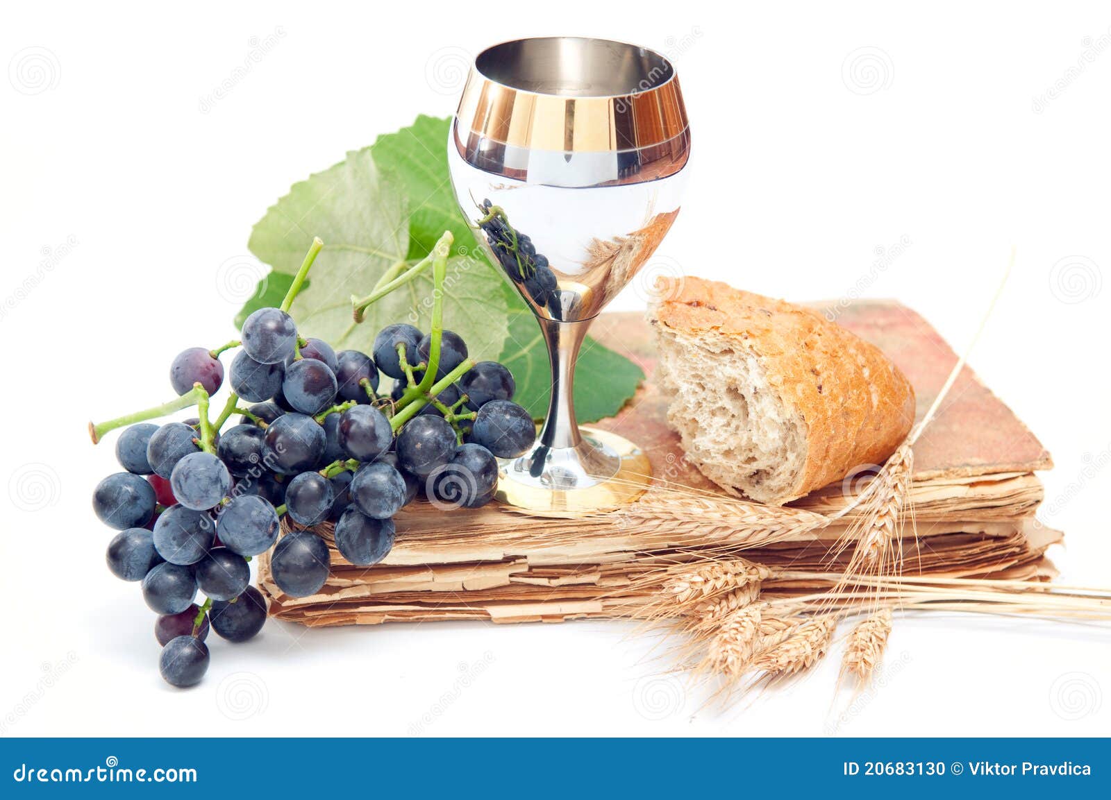 Comunión santa foto de archivo. Imagen de aislado, uvas - 20683130