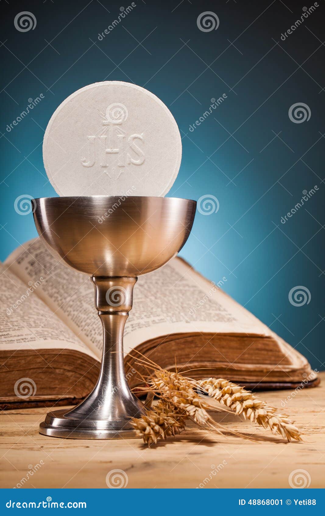 Comunione santa cristiana immagine stock. Immagine di libro - 48868001