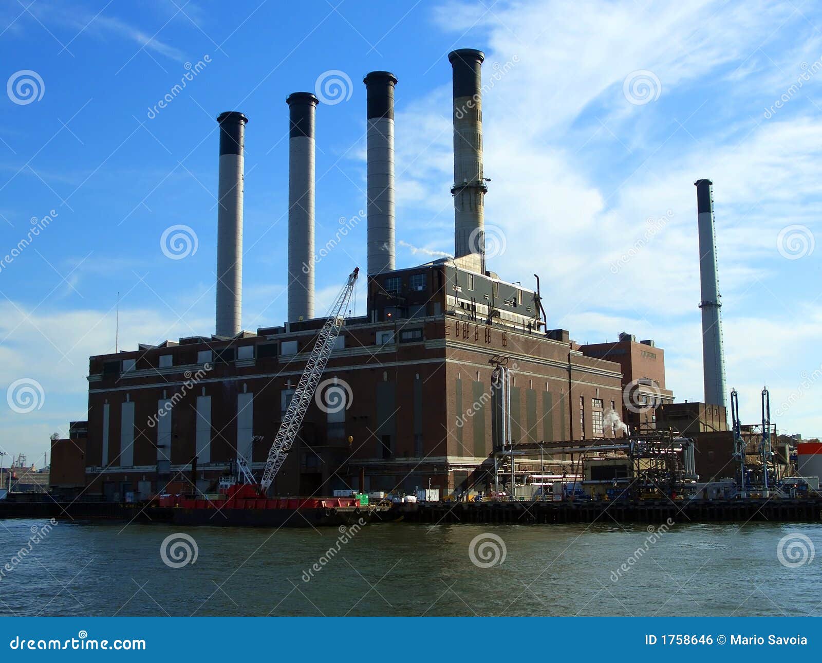Con Edison Plant Smokestacks Stock Photo - Image of steam, urban: 1758646
