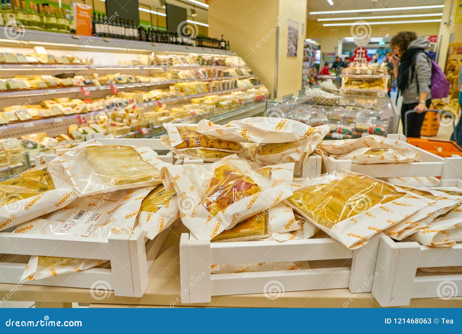 Conad supermarket editorial stock photo. Image of market - 121468063