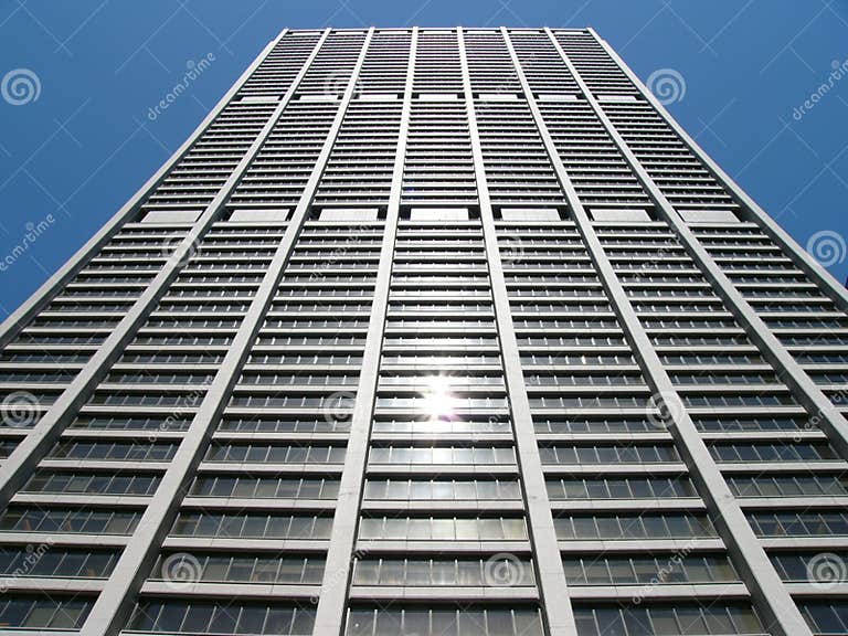 Concave Building in Chicago Stock Photo - Image of mirror, chicago ...