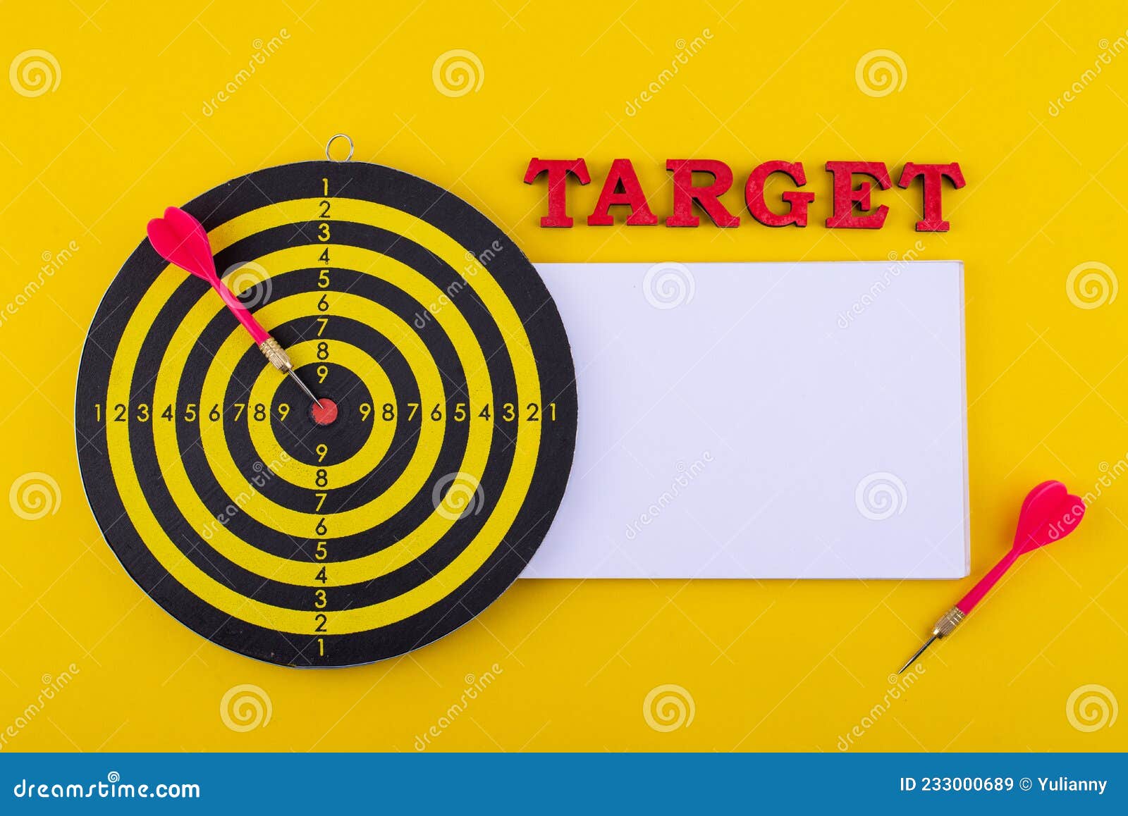 Conceito De Meta E Meta Com Dardos E Setas Imagem de Stock - Imagem de ...