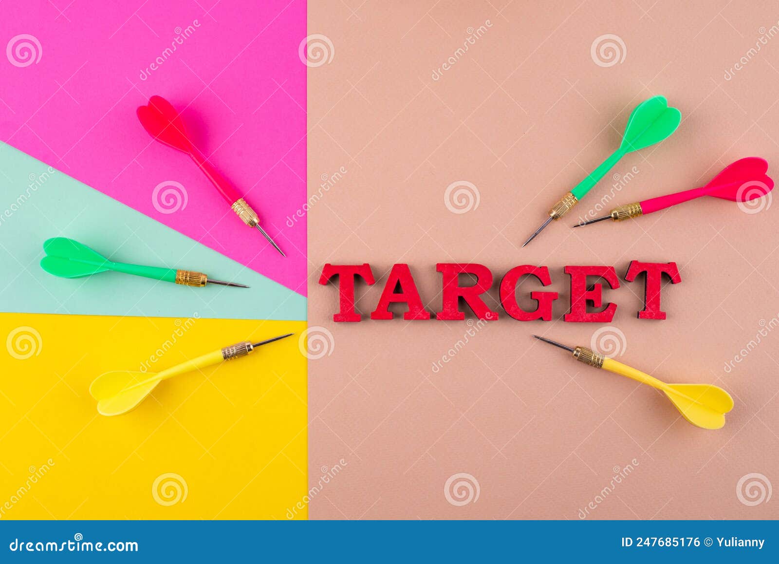 Conceito De Meta E Meta Com Setas Foto de Stock - Imagem de estratégia ...