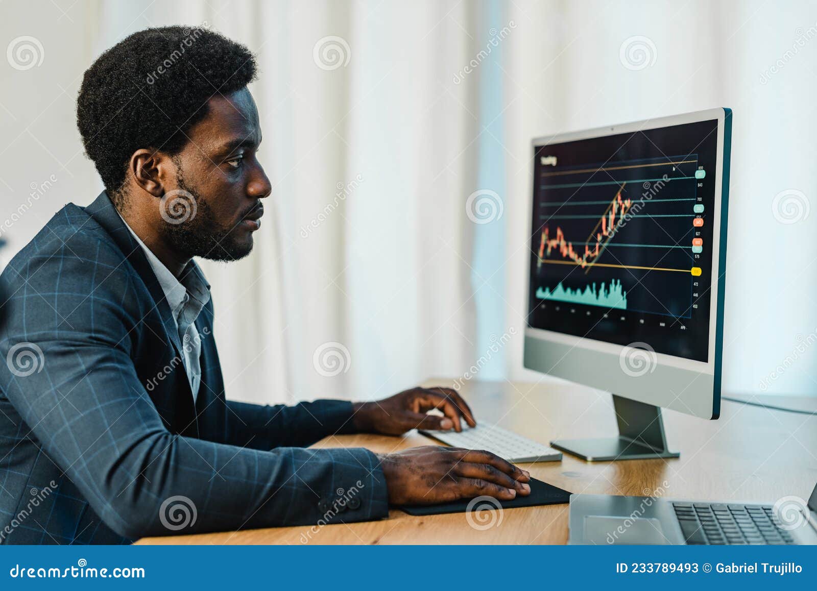 Concentrated Black Man Trading Online on Binary Option Stock Image ...