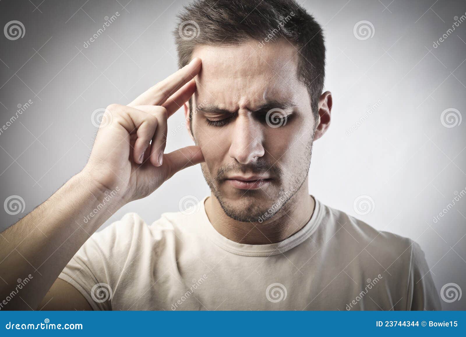 Concentratie stock foto. Image of portret, mens, tempel - 23744344