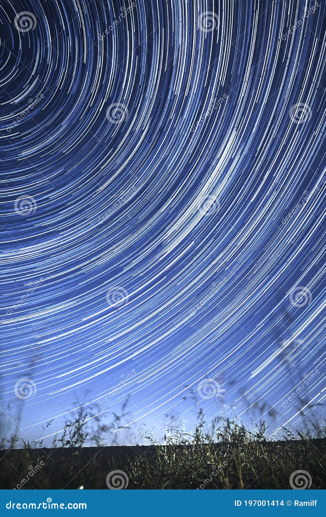 Concentric Star Tracks in the Night Sky. Startrails Stock Photo - Image ...