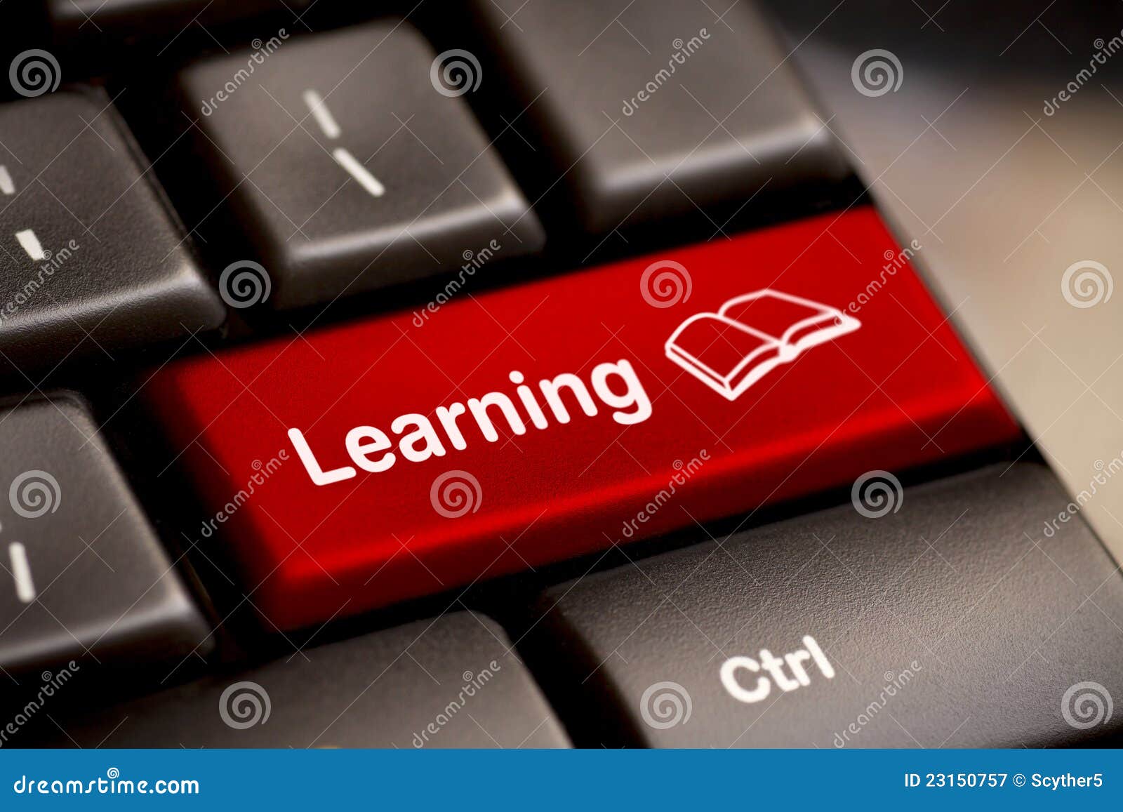 Concept D'apprentissage Sur Internet. Clavier D'ordinateur Image stock ...