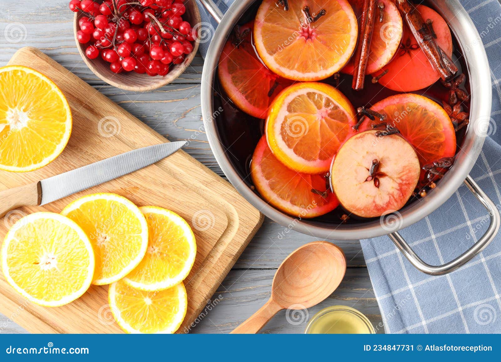 Concept De Cuisson Du Vin Chaud Gros Image stock - Image du fruits ...