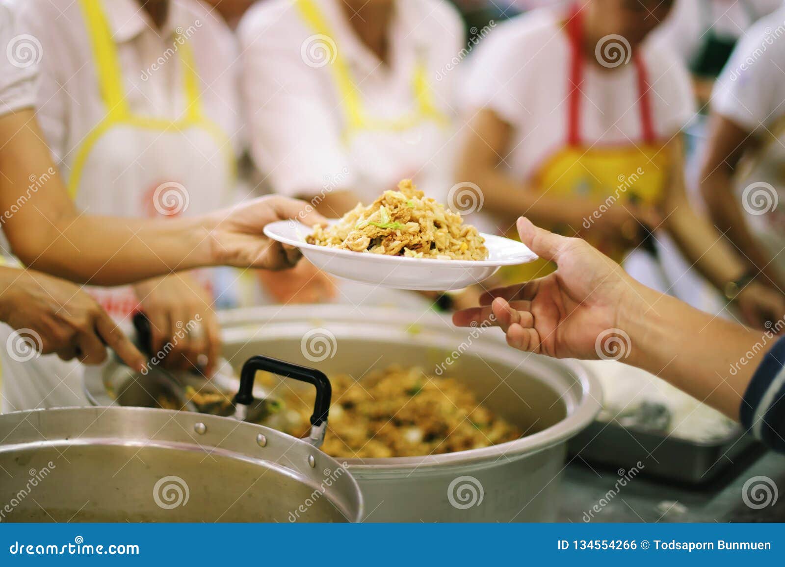 Concept of Feeding : Helping People with Hunger with Kindness Stock ...