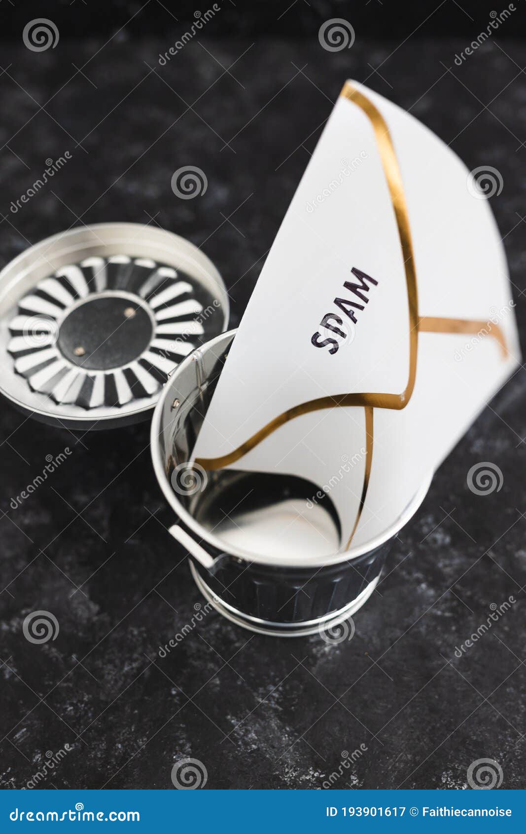 Concept of Inbox Organisation, Spam Email Envelopes with Trash Can ...