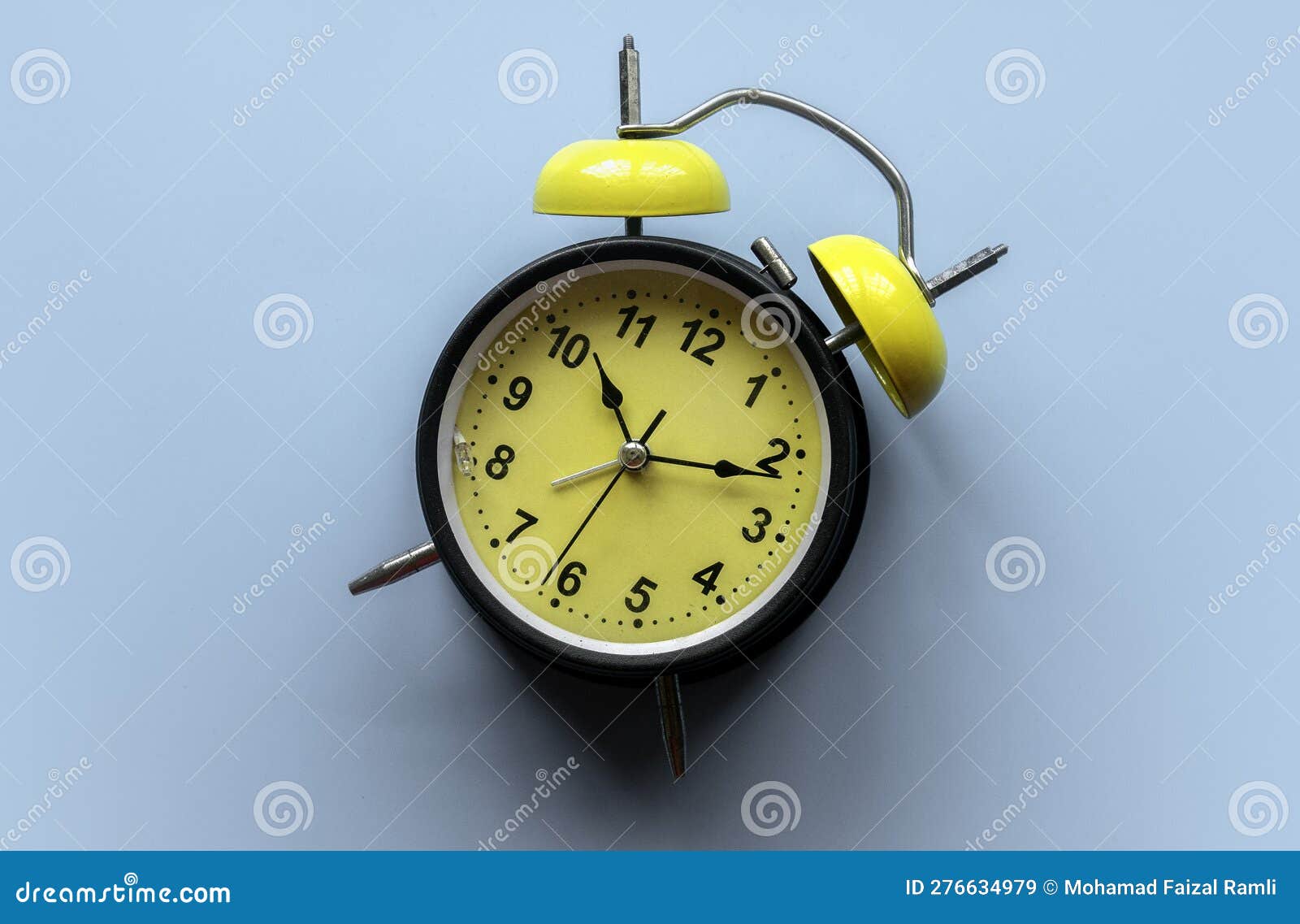 Concept of Time Management, Deadline, Work Pressure. Alarm Clock on ...