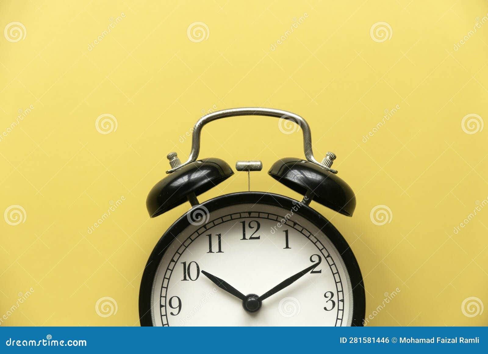 Concept of Time, Reminder, Countdown, Alert, Deadline. Alarm Clock ...