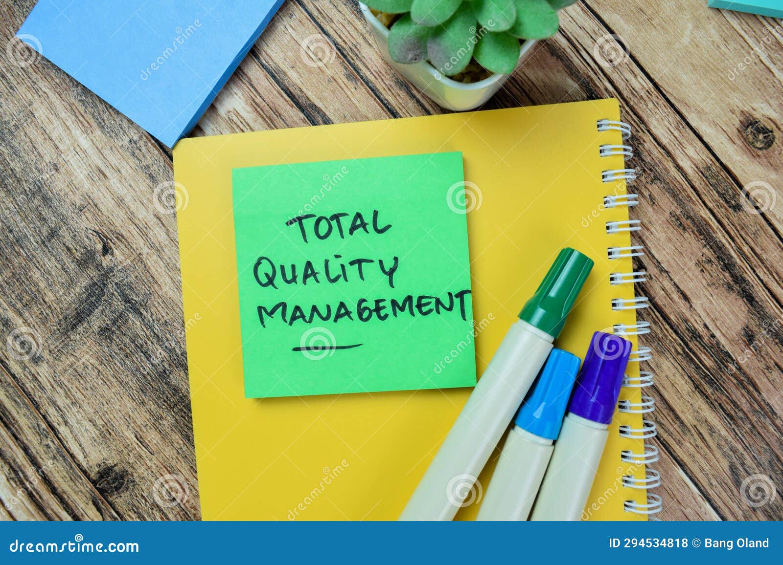 Concept of Total Quality Management Write on Sticky Notes Isolated on ...