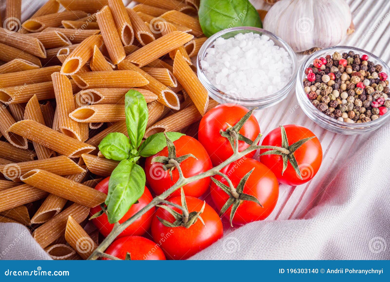 Concept of Traditional Italian Pasta with Tomatoes and Basil Stock ...