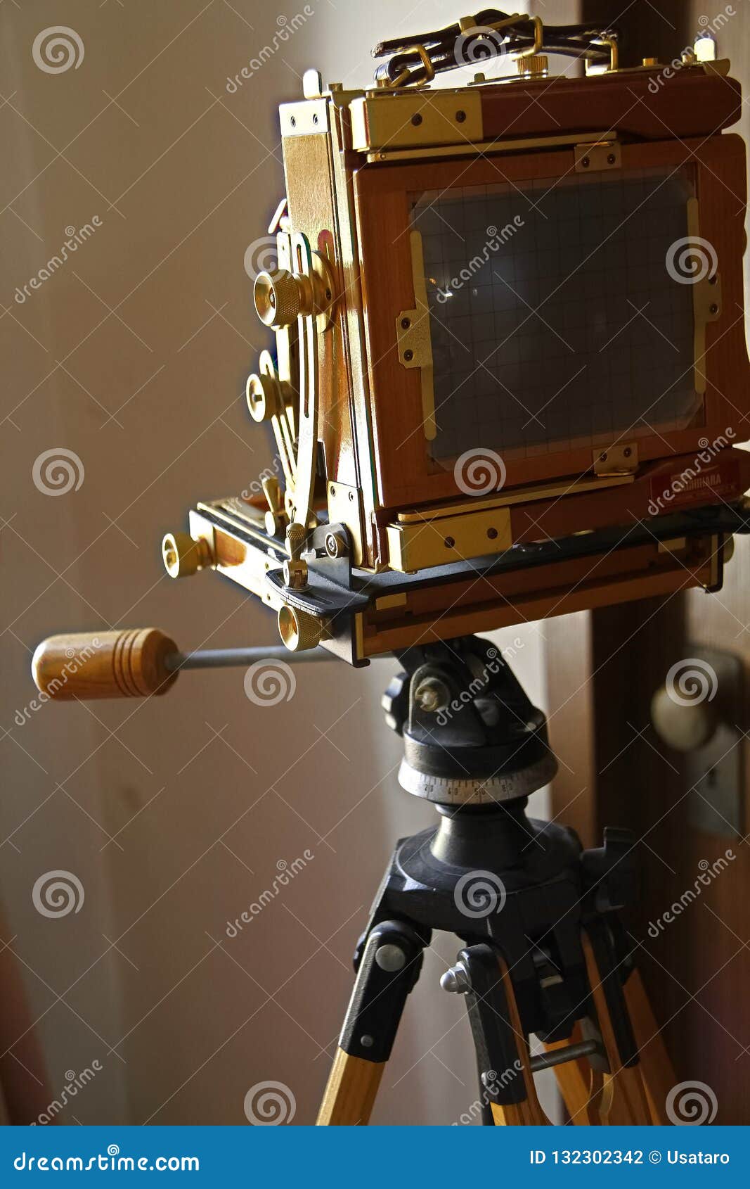 The Concept of Use is the Old Age Camera. Stock Photo - Image of lens ...