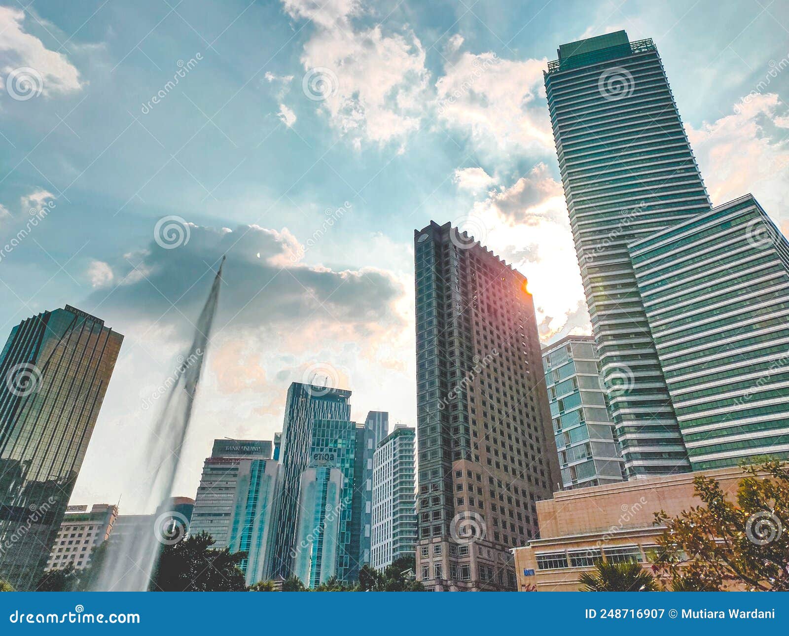 Concepto De Edificios Modernos Fotografía editorial - Imagen de ...