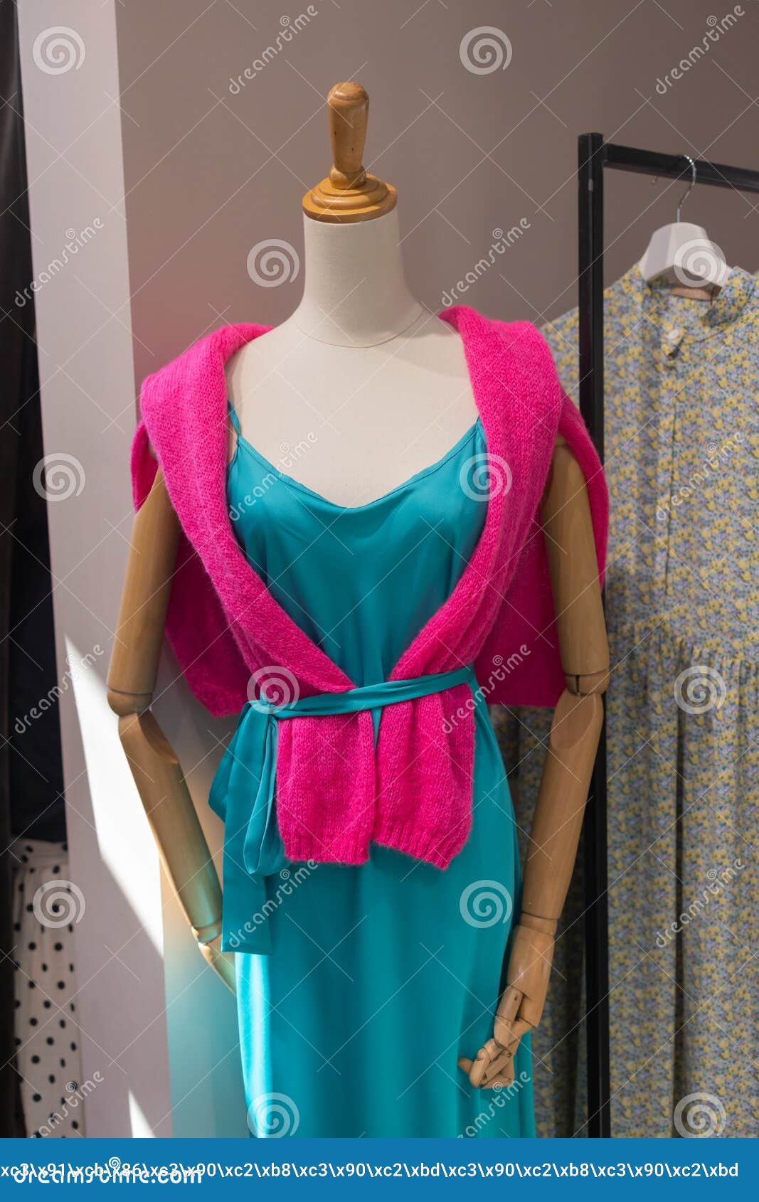 Concepto De Tienda De Ropa Vestimenta Vestimenta Moda Tienda De Moda ...